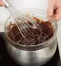 Foto della preparazione di una ricetta: Brownie con noci, punto numero 1