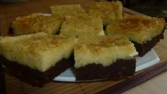 Brownie blondie, iresiphi yesinyathelo ngesinyathelo ngezithombe