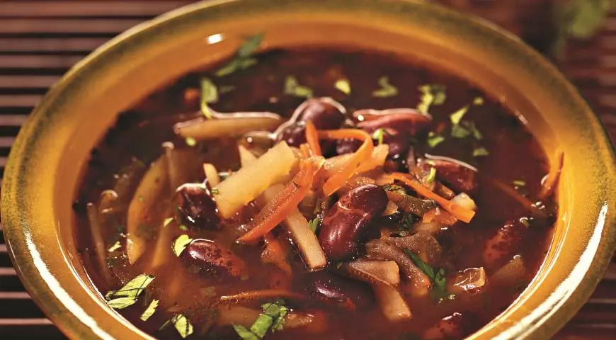 Sopa facial con cilantro, receita paso a paso con fotos