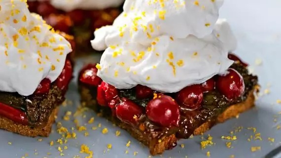 Bolo de chocolate, receita paso a paso con fotos