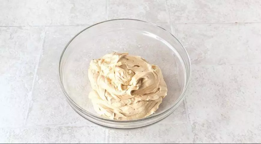 Stockfoto Koken recept: verbazende pinda cookies met chocolade vullen, stap nummer 3