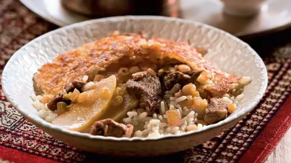 Persian Pilaf ជាមួយឃ្វីន, រូបមន្តមួយជំហាន ៗ ជាមួយរូបថត