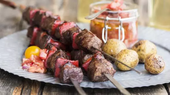 Imyanda yihuta Kebab, intambwe ya-intambwe yintambwe hamwe namafoto