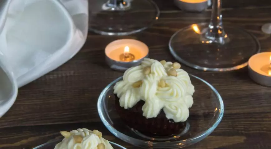 Caps de xocolata al vi negre amb cis de crema, recepta pas a pas amb fotos