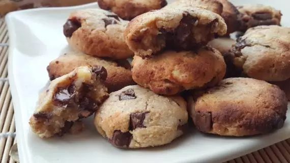 Cookie cokelat, resep langkah demi langkah dengan foto