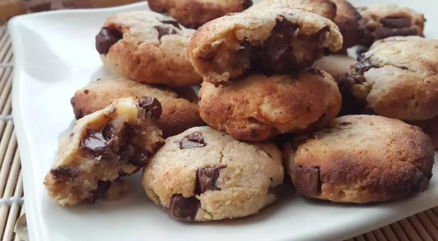 Ciocolate cookie-uri de ciocolată
