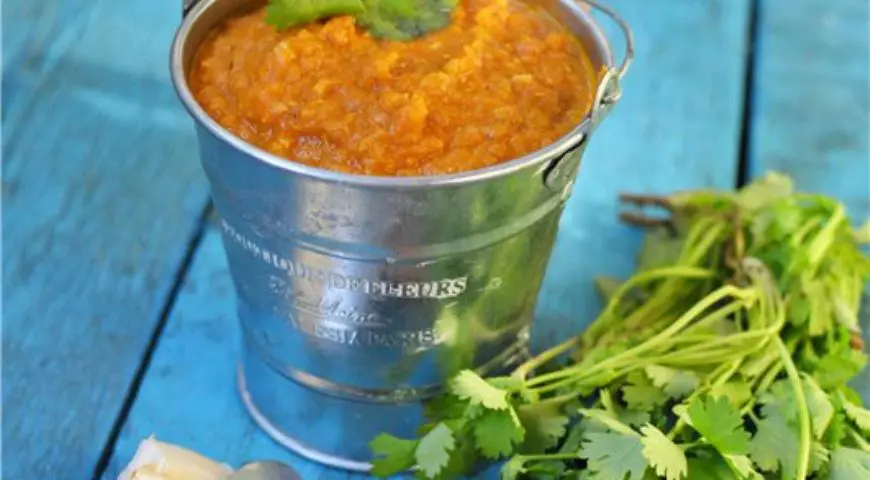 Cabacco Caviar neApple, nhanho-ne-nhanho recipe nemifananidzo