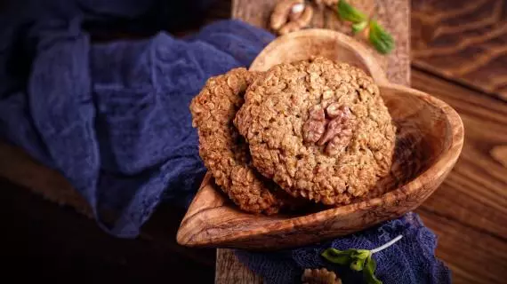 Galletas de avea con nogal, receita paso a paso con fotos