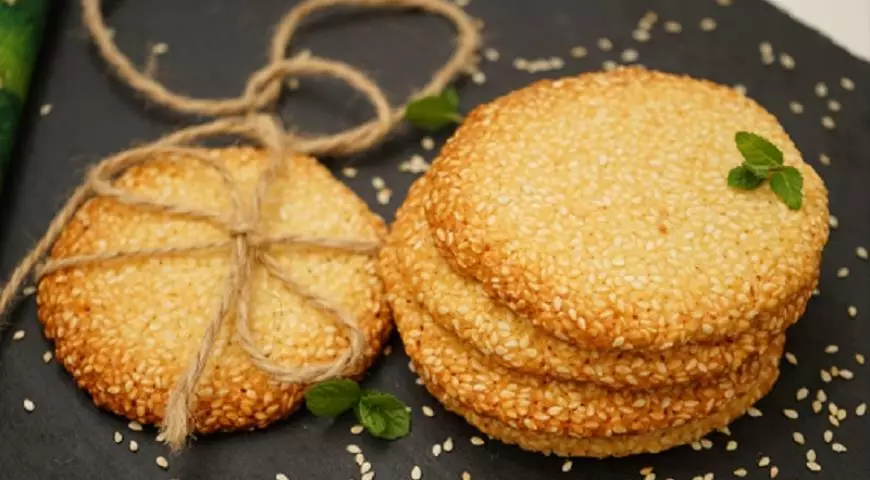 Dali nga Crispy Sesame Cookies