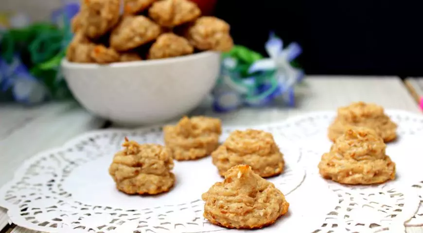 কলা, আপেল এবং oatmeal সঙ্গে রেসিপি curd কুকি