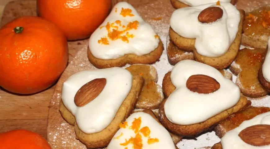 Бадеми колачићи са наранџастом соуффлеом