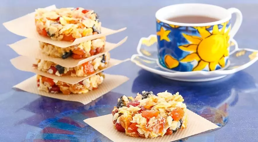 Galletas de frutas en una olla lenta, receta paso a paso con fotos