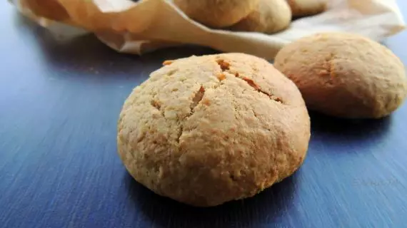 Galletas de avena con miel, receta paso a paso con fotos.