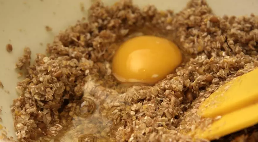 Masak adunan untuk oatmeal