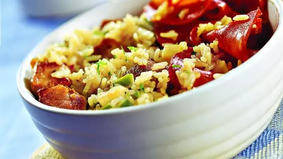 jambalaya 돼지 고기와 쵸 릿지, 사진이있는 단계별 조리법