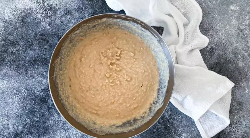 Stock Foto Koken recept: Glutenvrije pannekoeken van kokosnootmeel, stap №11