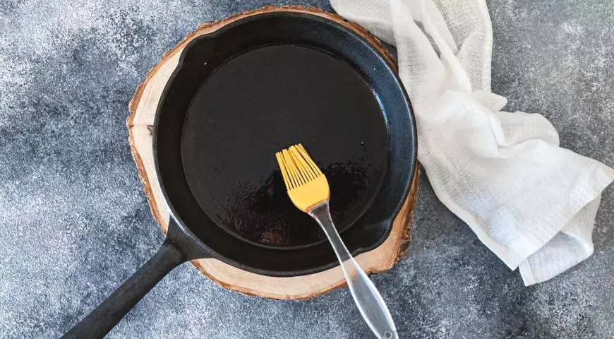 Foto van die voorbereiding van die resep: glutenvrye panketjie van klappermeel, stap nommer 12