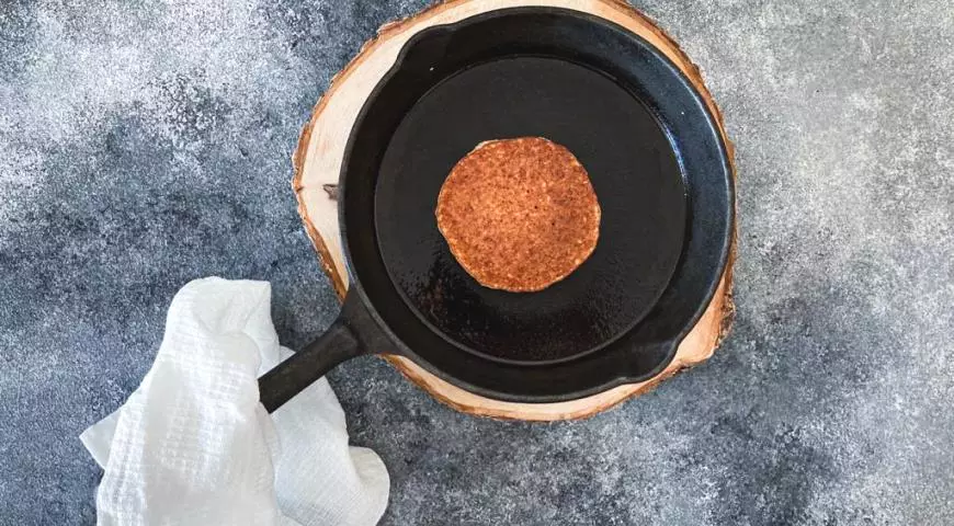 Riċetta tat-Tisjir tar-Ritratti: Pancakes tad-dqiq tal-coconut imfellel, Pass Nru 14