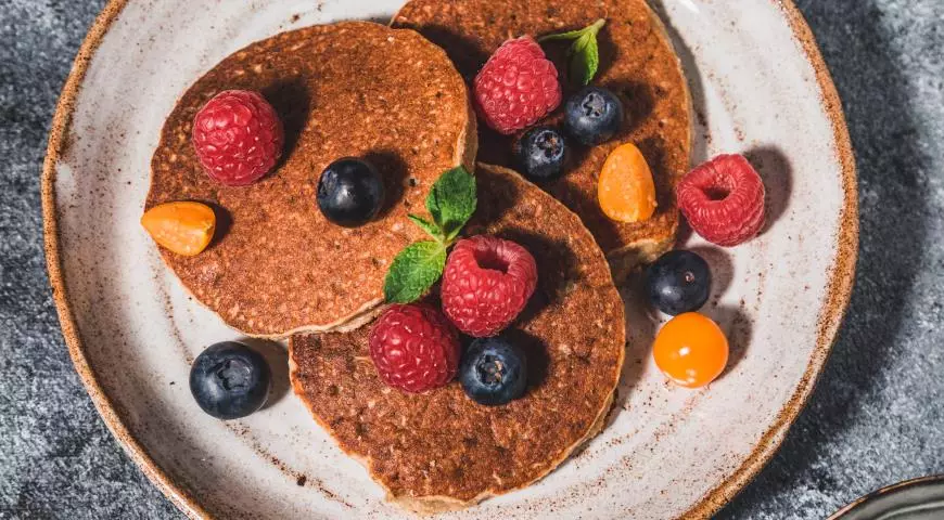 Stock Foto Koken Recept: Glutenvrije kokosnoten van kokosnootmeel, stap №15