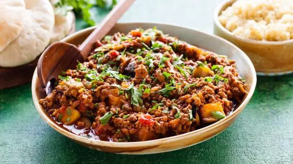 Turkish Musaku con berenjenas y tomates, receta paso a paso con fotos.