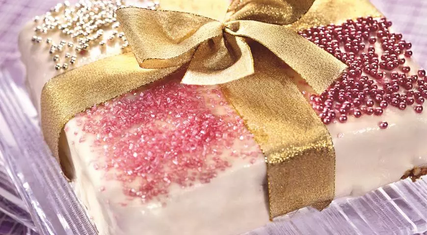 Cake gift box