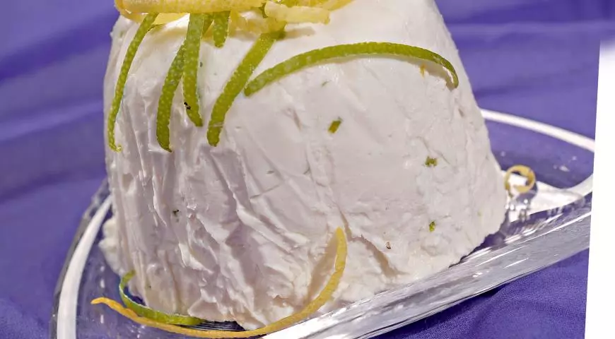 Pastel de queso de yogur de limón