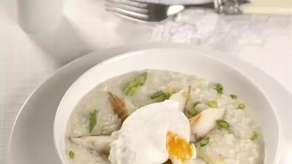 RISOTTO مع الأسماك المدخنة، وصفة خطوة بخطوة مع الصور