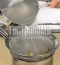 Stock Foto Cooking Recipe: Súp cá hồi lạnh với nơ-raanh, bước số 2