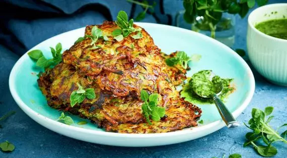 Plantaardige pankeules met groene saus, stapsgewijs recept met foto's