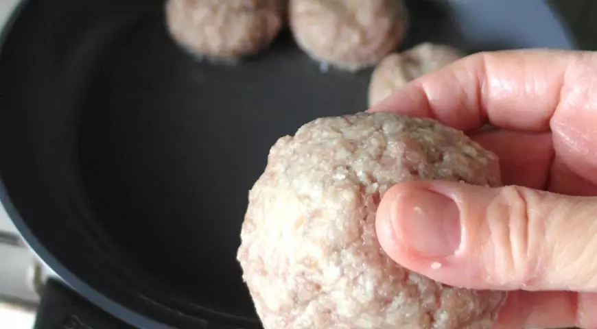 Braai die cutlette aan weerskante