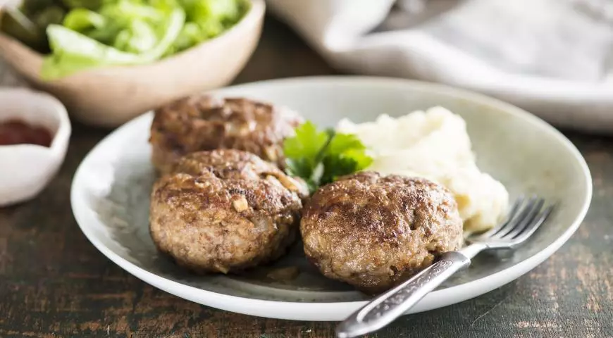 ক্লাসিক cutlets 2।