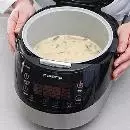 Stock Foto Coking Recipe: Chicken frkaxy yn in trage cooker, stap nûmer 5