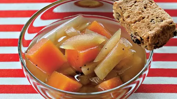 Austrian Pumpkin Apple Compote neCarnation, nhanho-ne-nhanho recipe ine mufananidzo