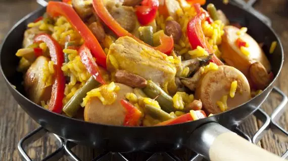 Valencian Paella, cov kauj ruam theem ntawm-kauj ruam nrog cov duab