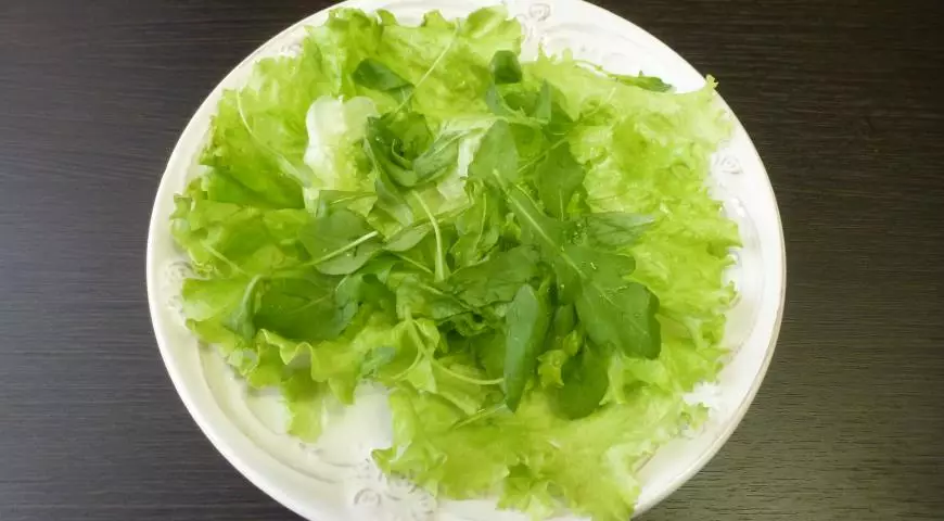 食谱的制备​​照片：蔬菜沙拉配八达通，步骤编号5