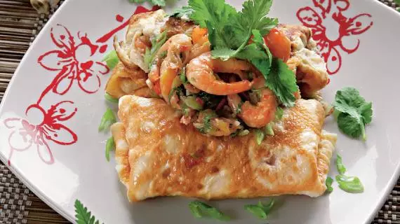 Thai omelet pẹlu Shrimps, ohunelo Igbesẹ-ni-ni-Ise Pẹlu Awọn fọto