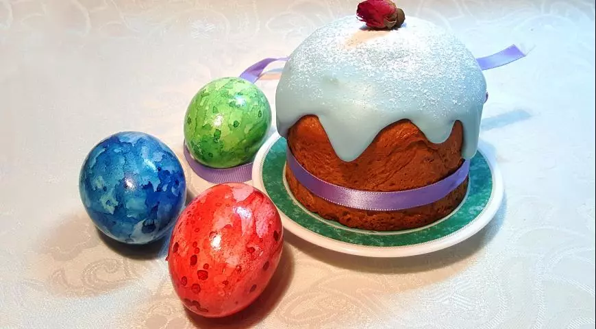 Easter Custard Kulich.