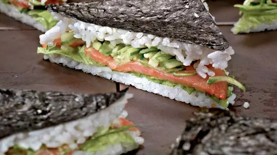 sushi sandwich, ສູດໂດຍຂັ້ນຕອນທີ່ມີຮູບພາບ