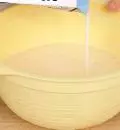 Photo de la recette: crêpes manuelles sur la crème et le lait, étape numéro 3