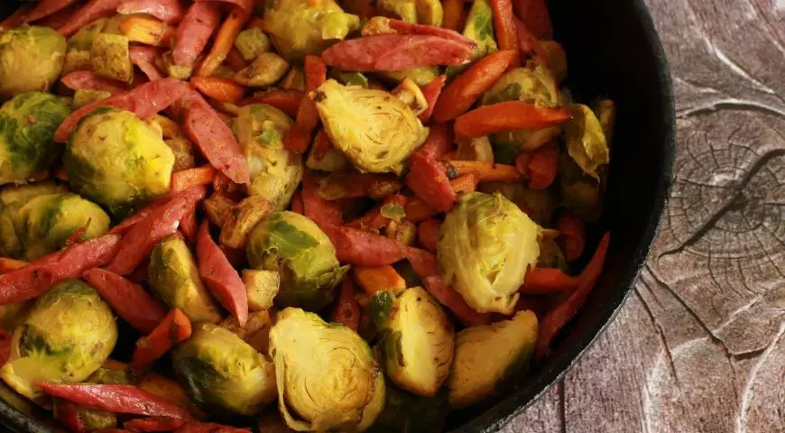 Ingredientes fritas para cociñar enchendo Clafuti