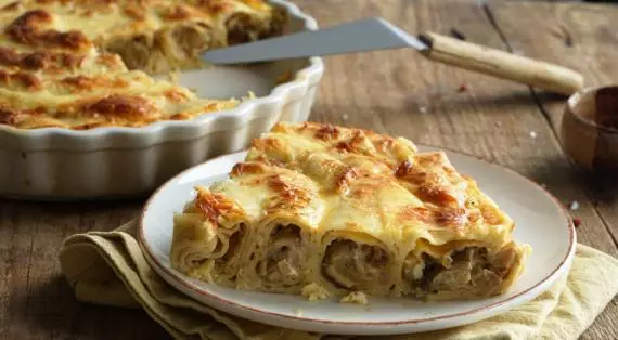 Pancake pie with mushrooms, step-by-step recipe with photos