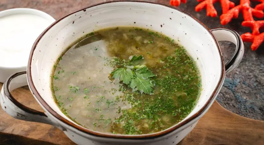 Verskeurde spinasie sop, stap-vir-stap resep met foto's