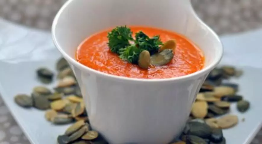 カボチャとレンズ豆のスープ
