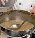 Foto de stock Receta de cocina: salto de sopa de mentores, paso número 2