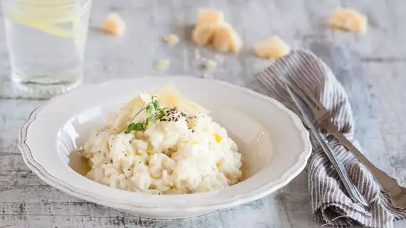 Risoto klasike, recetë hap pas hapi me foto