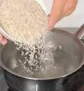 स्टक फटो पकाउने विधि: भात, अण्डा र हरियो प्याजहरू, चरण संख्या 3 को साथ pies