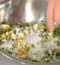 Stock Foto Gotowanie Receptura: Plus z ryżem, jajkiem i zielonym cebulą, krok №4