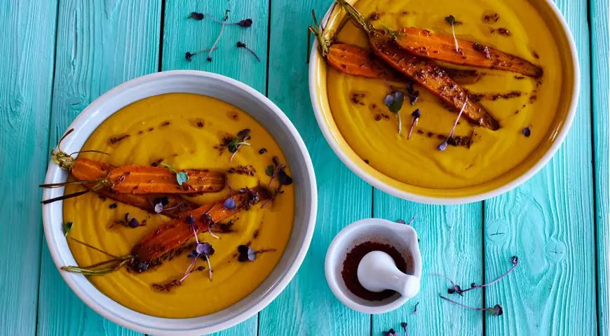 Carrot Soup with Zira and Wild Carrot Hydrolate