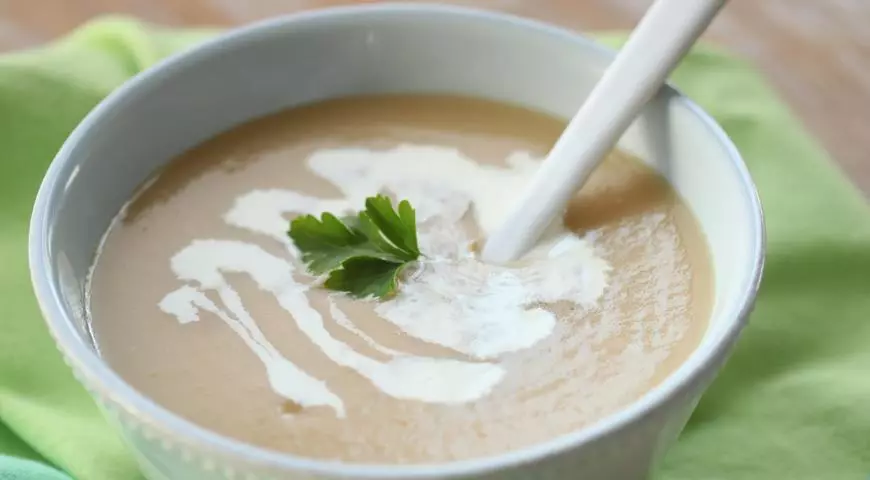 کچالو - سیلري سوپ