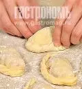 Foto de stock Receita de cocción: Patties con albaricoques secos, paso número 3